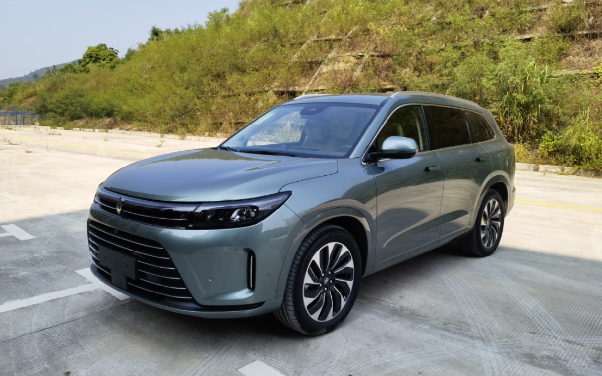 AITO问界M7,逼格满满迎宾模式