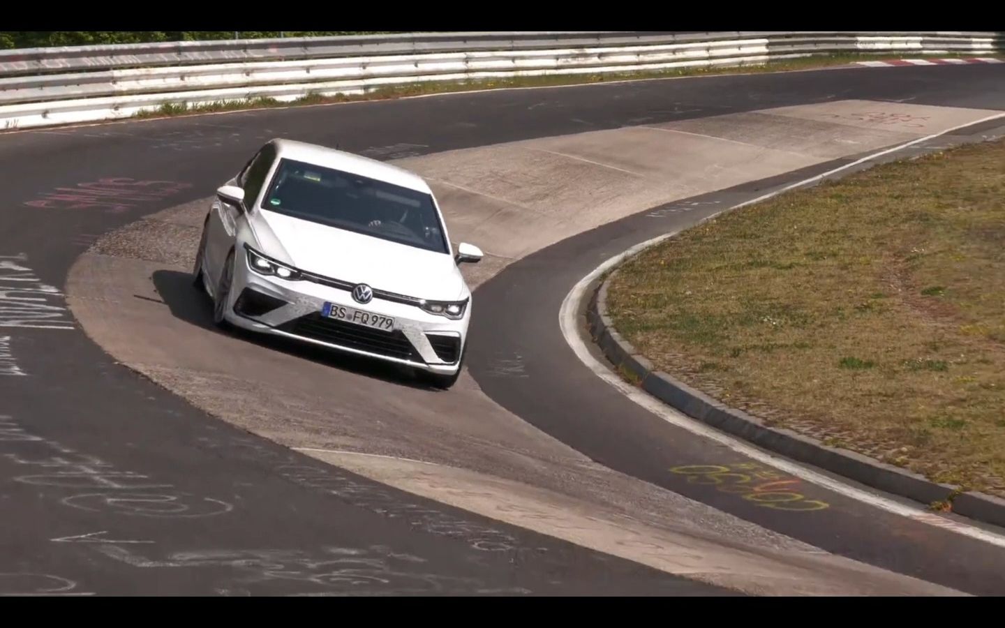 全新高尔夫R赛道测试