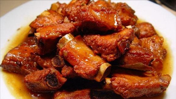 红烧排骨的家常做法,这样做出的排骨肉质软烂脱骨,做法简单好吃