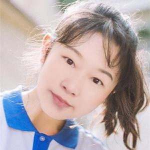 华姐爱跳广场舞 