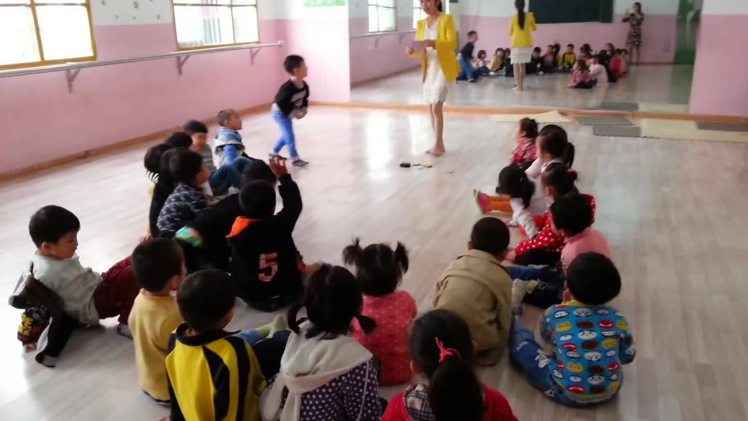 工会幼儿园大班科学课-镜子的秘密2