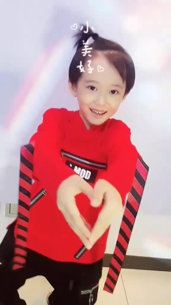 TFBOYS tf家族 TFBOYS五周年演唱会哥哥们好棒啊!最爱千玺哥哥~