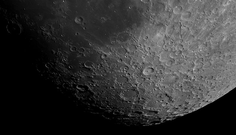 人类未来将定居月球?科学家的新发现—月球洞穴