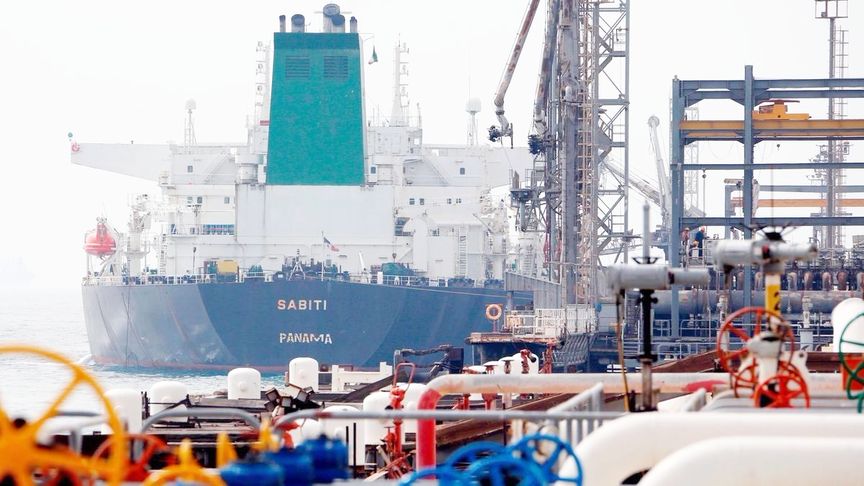 伊朗2千万桶石油抵达国内,俄称:想到一块了,中俄成为中转站