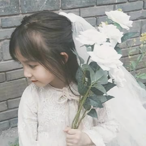 yyy杨依依 