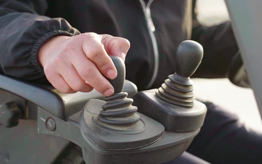 电动叉车怎么开,一分钟教会你!