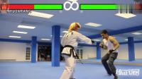 武术爱好者模仿格斗游戏, 简直是有模有样!