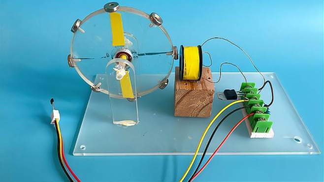 小伙在家搞发明,利用霍尔元件制作了一台无刷电机模型