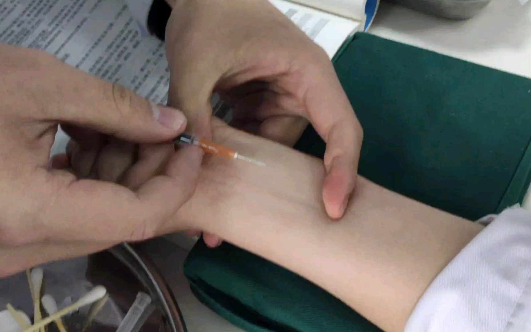 这不是错误示范,是反面教材