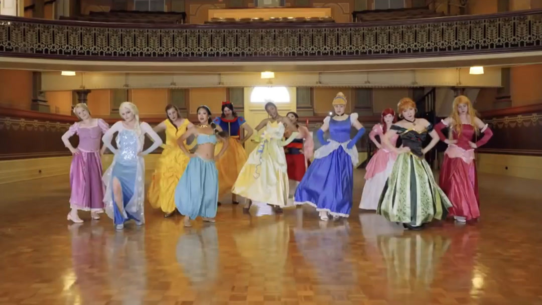 迪士尼公主:真人版11位公主出现在现实中,你见过吗?