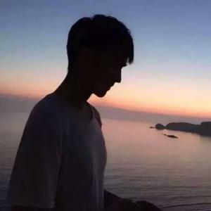 听风诉说着过往 