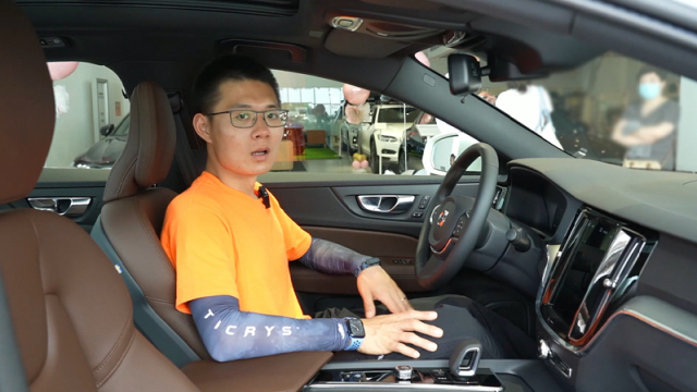 【实拍】2022款沃尔沃S60--行车安全重中之重