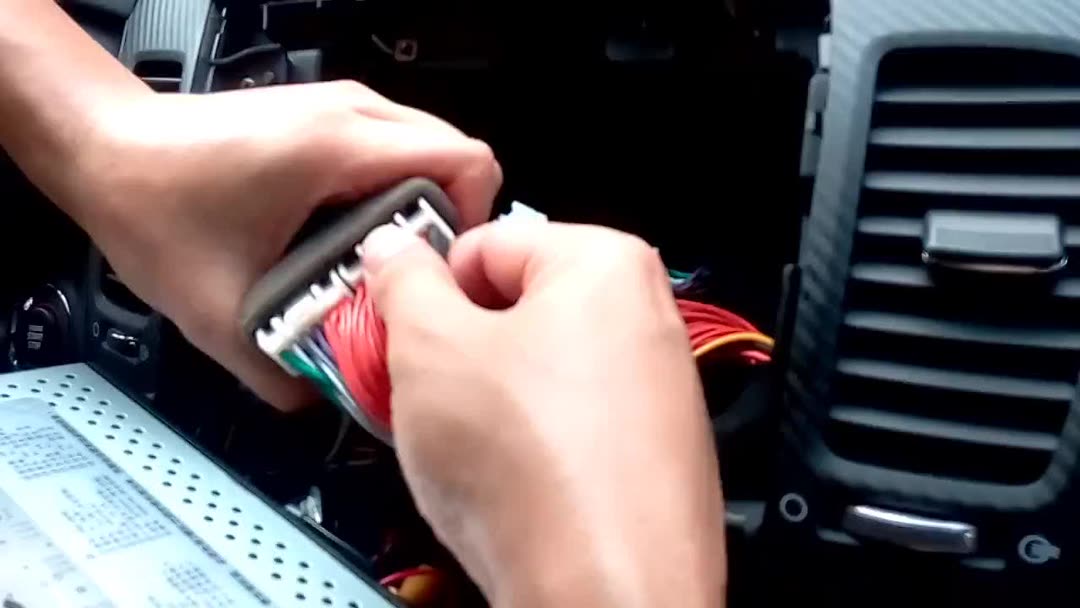 歌雅达V3 汽车DSP数字功放 无损安装 专车专用电脑调音