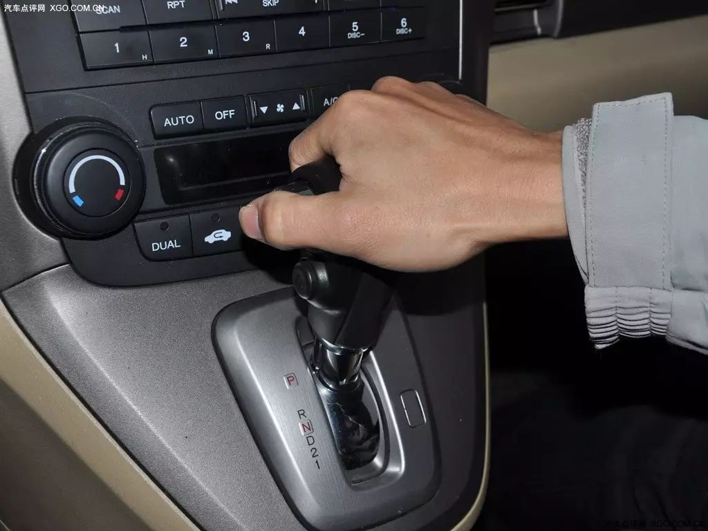 自动挡汽车提速非常慢?那是因为你操作不当,来学学这些方法吧