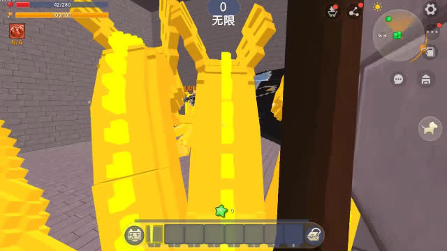 迷你世界对战:幸福就是猫吃鱼,狗吃肉,迷你里面打怪兽!