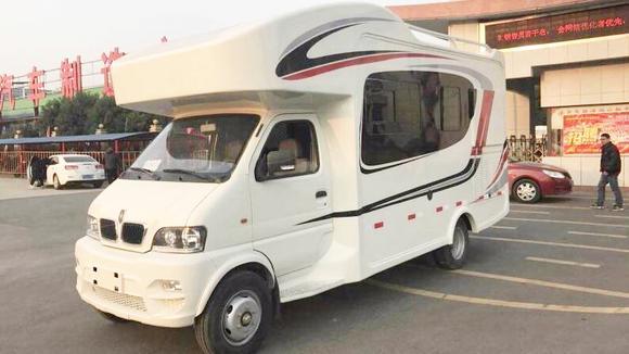 这款C型房车售价竟然不到20万!到底是哪家良心房车企业生产的?