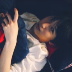 忘记怎么拿笔了 