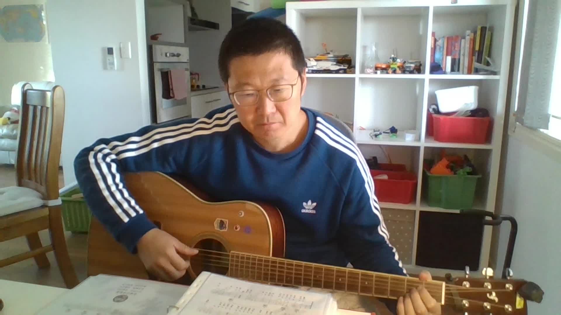 跟着老姚学吉他_从零_54_模范情书_单音合并