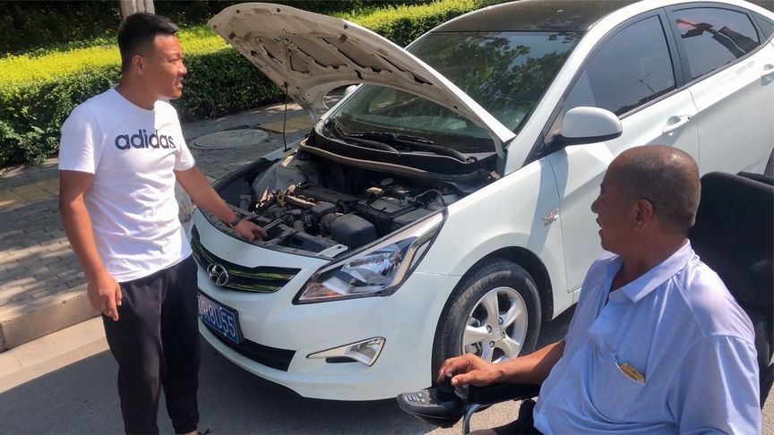 圣百祥多功能老人椅可全躺便捷电动轮椅