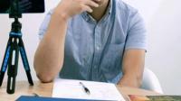 现场直播:资深媒体人时代名家总策划中国长剑将军书画院副院长雷池...