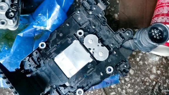 大众7速湿试双离合变速箱,离合器位置传感器2电器故障