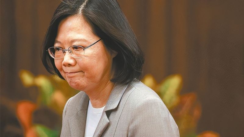 数万民众高呼“蔡英文下台”,马英九犀利回应,大陆正式表态了