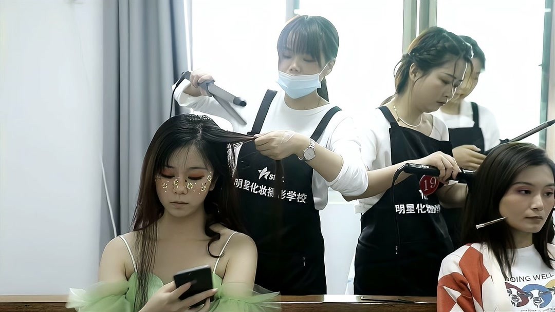 美容学校哪个学校比较正规 美容学校排行榜前十名