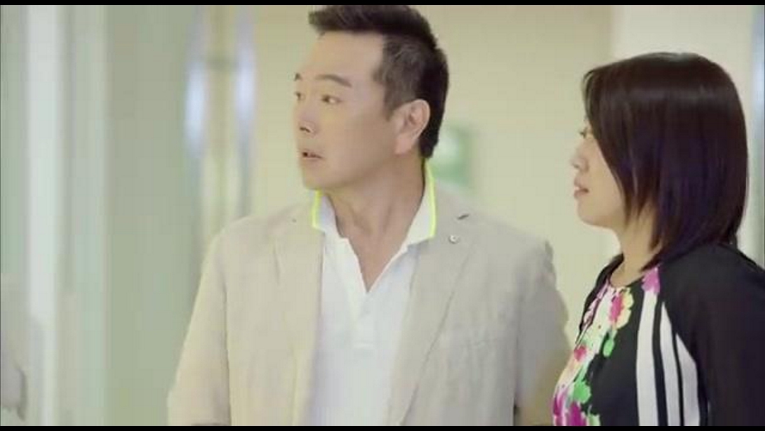 一听孕妇妻子摔倒,总裁刚忙跑到医院里,可把他给急坏了!