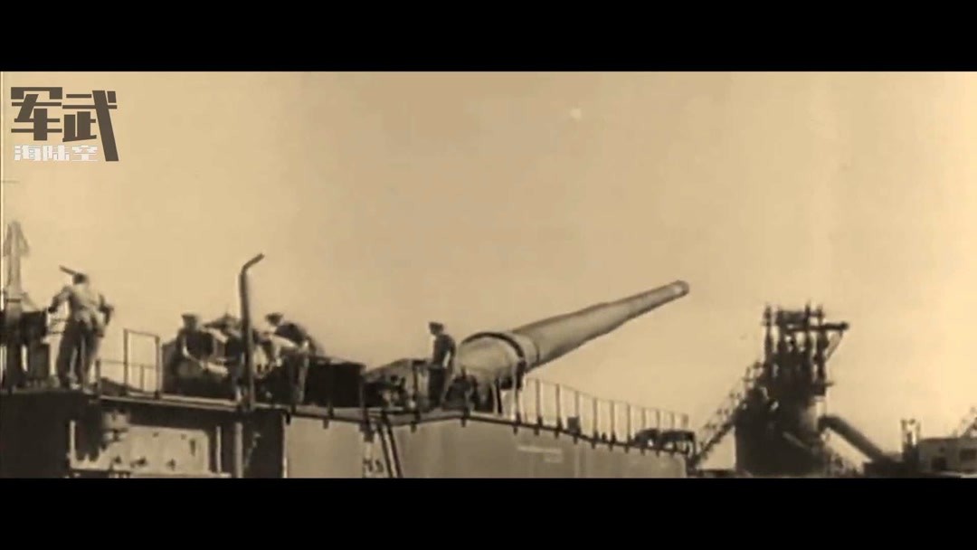 K5列车炮,一炮轰平足球场,压制十万盟军长达四个月