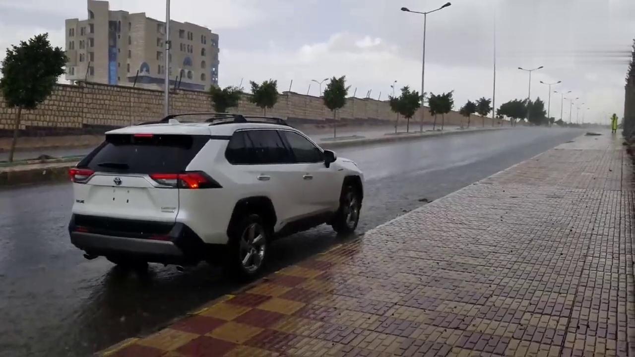 2020款丰田RAV4混动版,坐进车内那一刻我羡慕了!