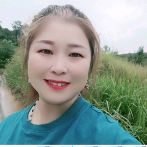 荣嬷嬷 