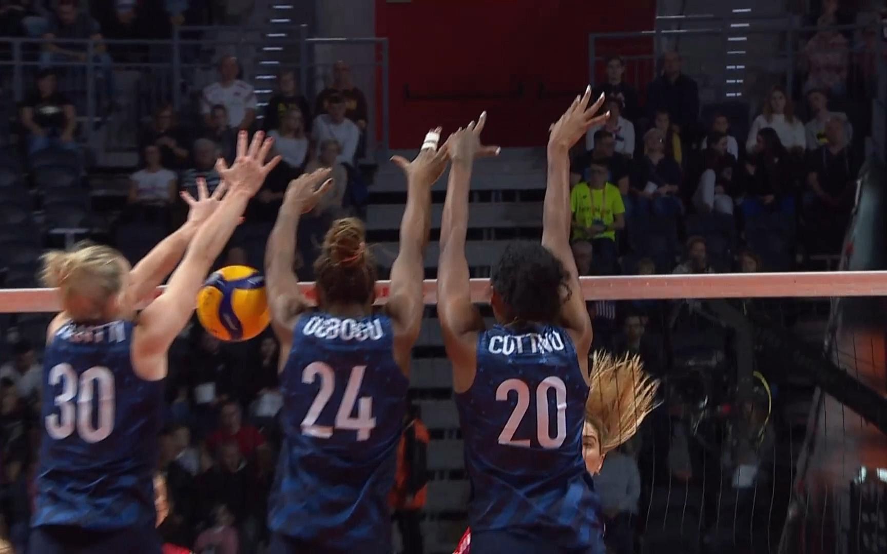 2022女排世锦赛 美国女排 半决赛 美国 vs 塞尔维亚 第一局 拦网防守 ...