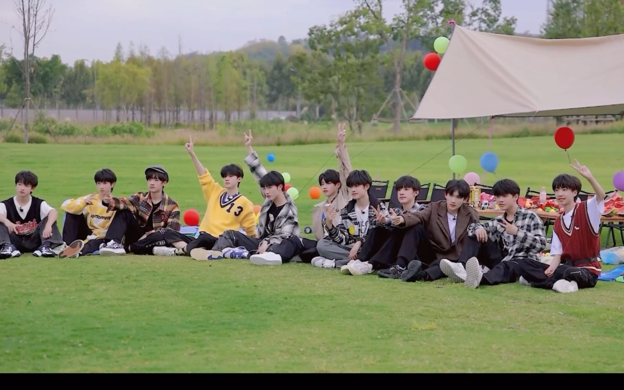 【TF家族三代reaction】《一起去做的N件事》第二件事:一起去秋游