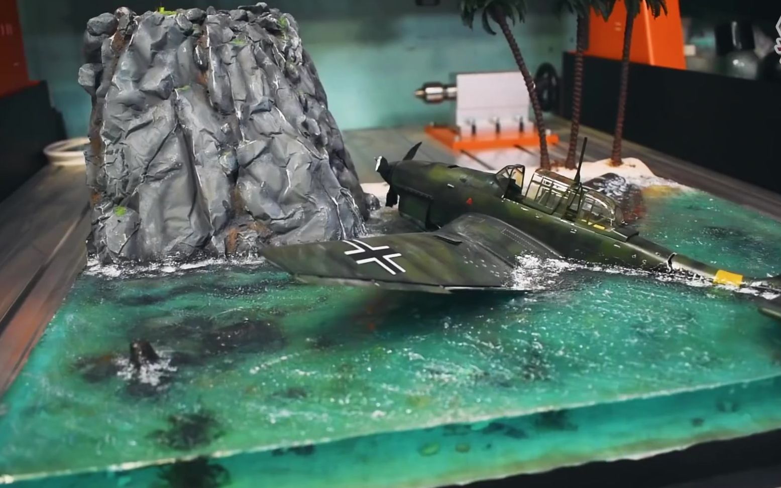 【微缩模型】二战飞机在海岸边迫降