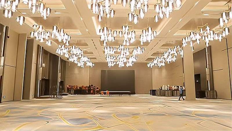 超高型酒店活动隔断推拉门展示