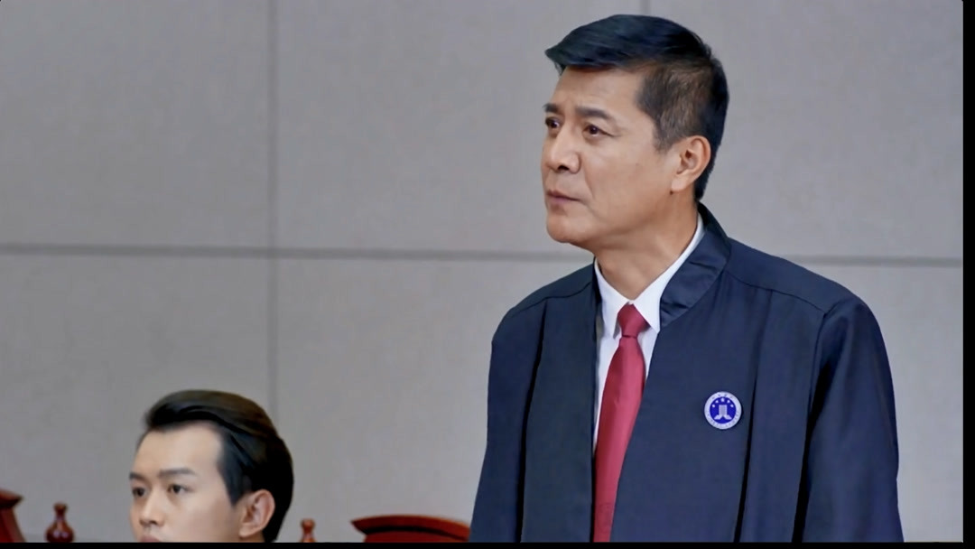 法院开庭审理案件,双方的辩护律师唇枪舌战,辩论太精彩!