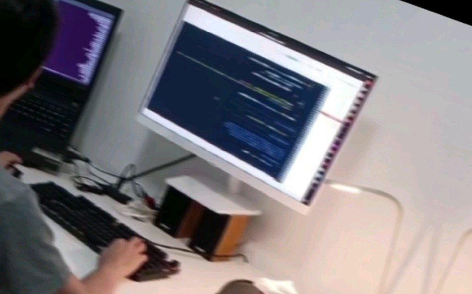 ...当初花2万买的,C语言,python、Java、web前端的资料现在用不上了,...