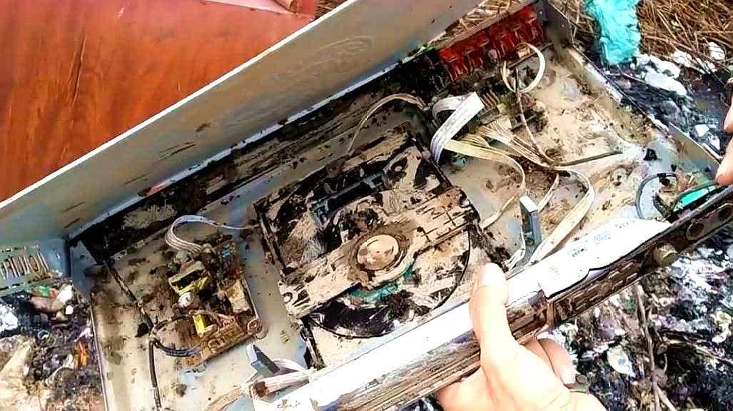 修复破损的美国光盘播放器-...