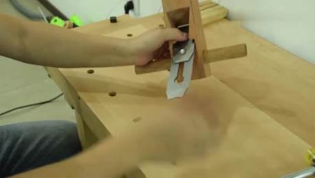 少儿木工教育如何组装木工刨子