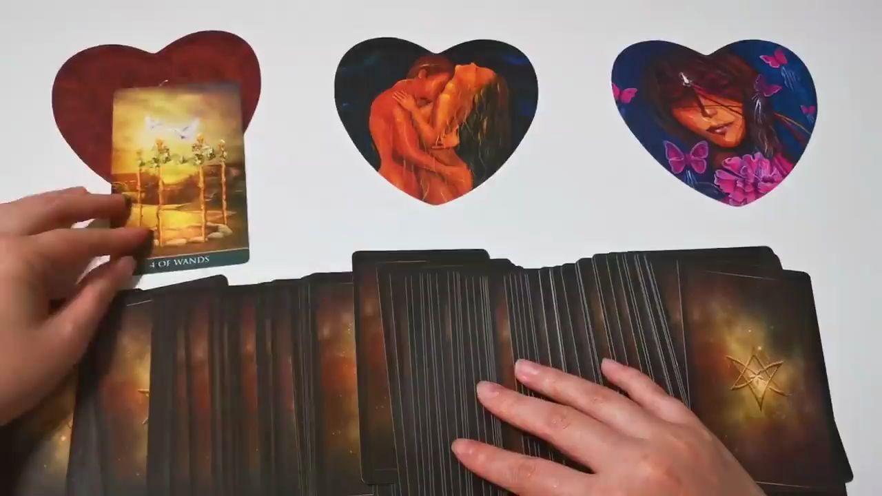 塔罗占卜:他对你的真实想法是?他的表现是?