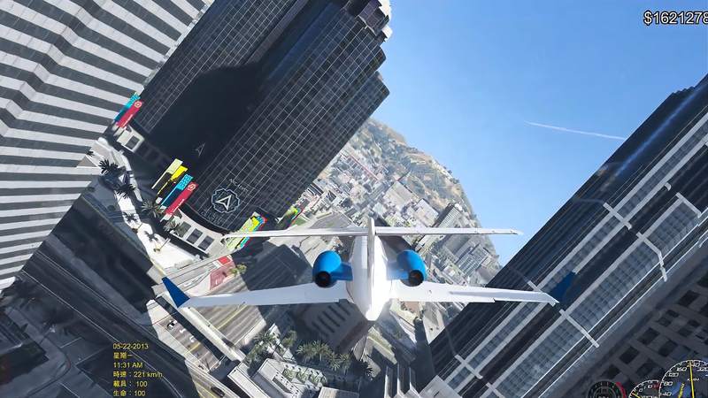 喷气式小型客机降落时尴尬了