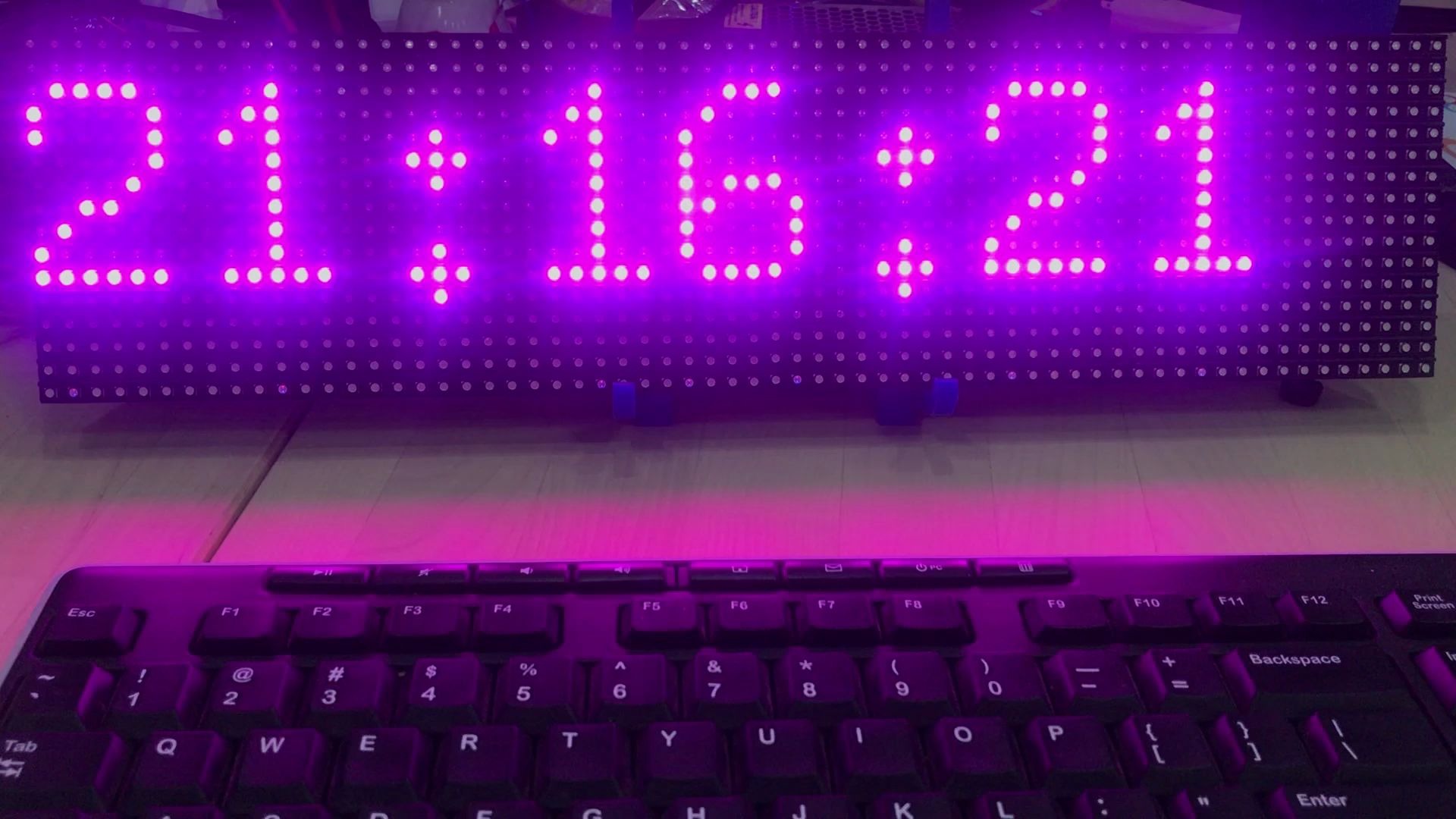 树莓派NAS+多彩时钟+3D打印支架