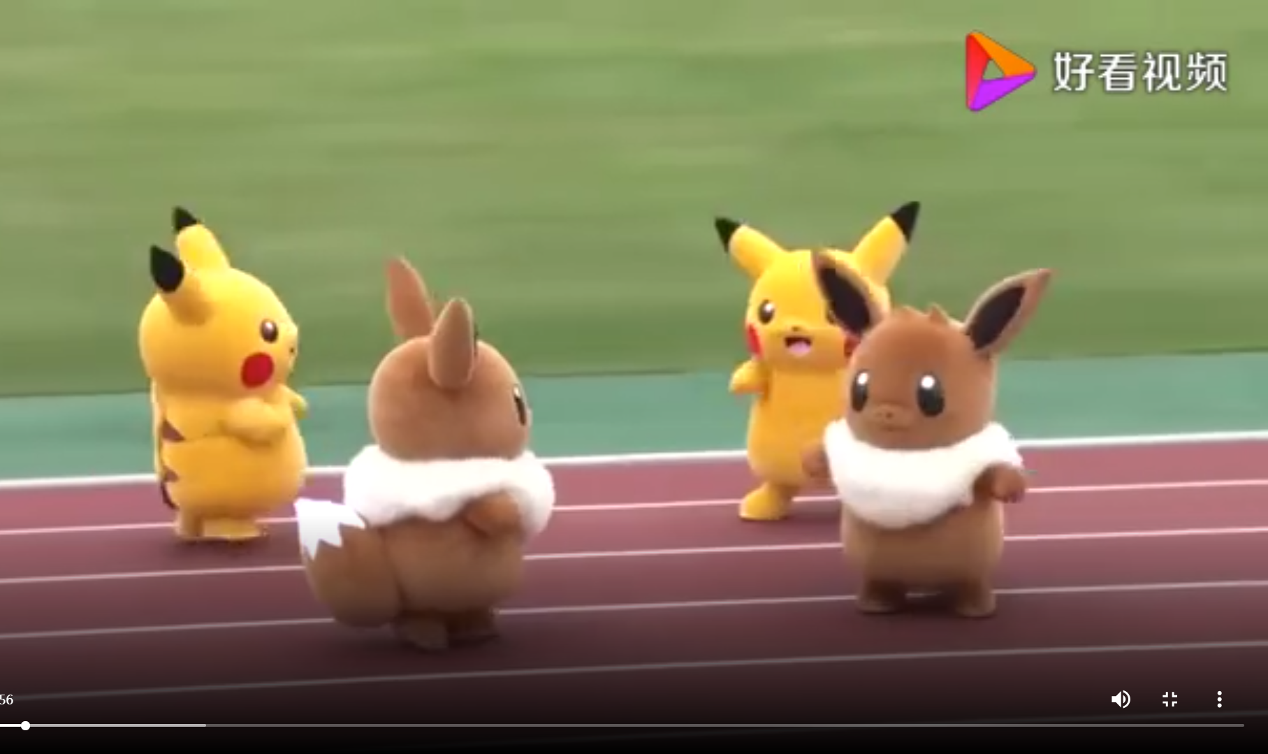 皮卡丘和伊布的大对决!两个活宝这哪是在比赛啊,全程卖萌太可爱了!