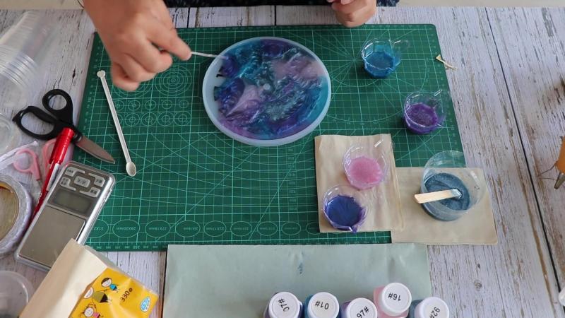 好漂亮的梦幻时钟,滴胶竟然还可以做钟表,简直不可思议