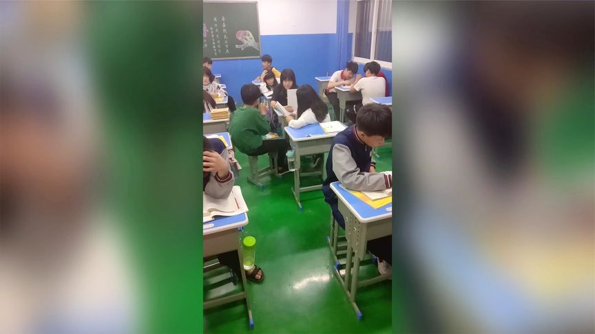 学生们的小组合作