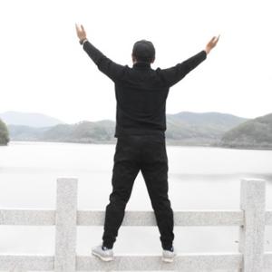 传奇QHW 
