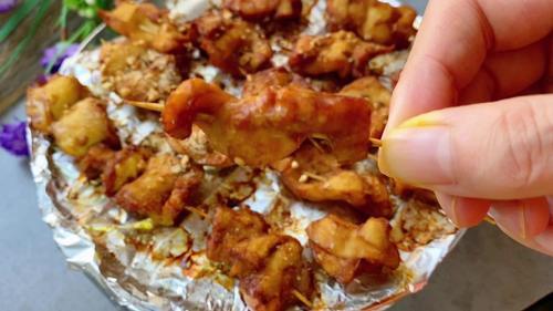 微波炉除了热饭还乖巧啥?能解冻、能烤肉、烤红薯、烤蛋糕