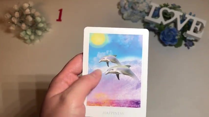 塔罗占卜:他现在想要对我说的话?他的真实想法是?异地、断联