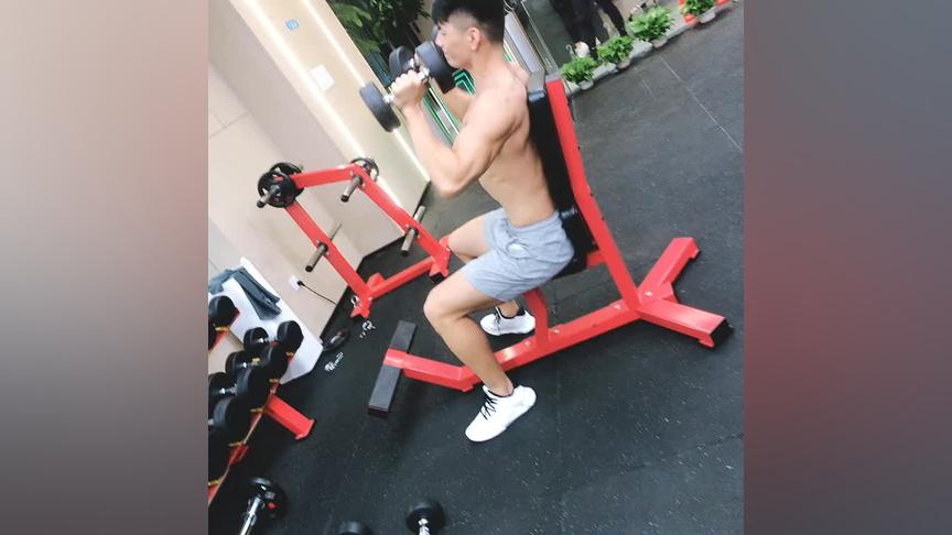 一个全面的力量训练计划其实应该包括柔韧性的锻炼