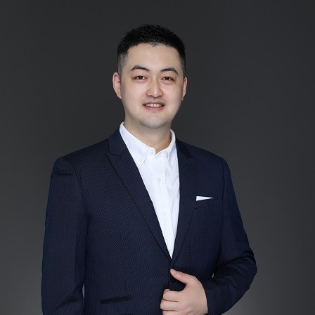 广州种植牙博士李懿 